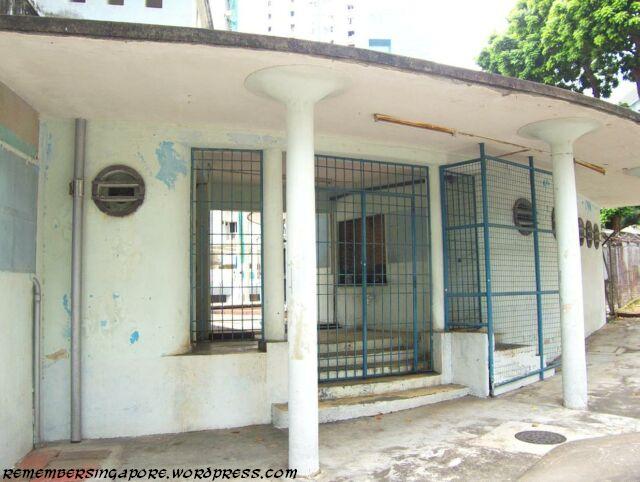 Yan Kit Swimming Complex | Remember Singapore