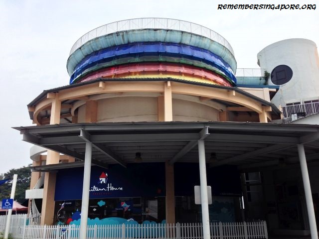 Distant Memories of the Big Splash | Remember Singapore