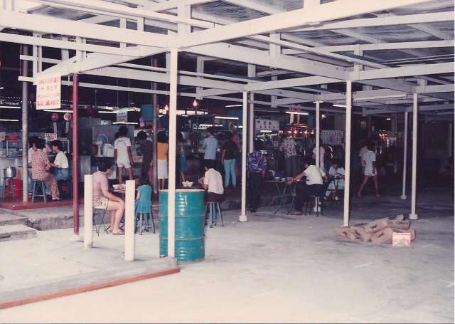 Nostalgic Coloured Photos of Former Seng Poh Road Market | Remember ...