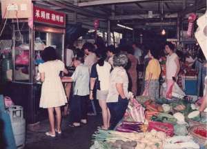 Nostalgic Coloured Photos of Former Seng Poh Road Market | Remember ...