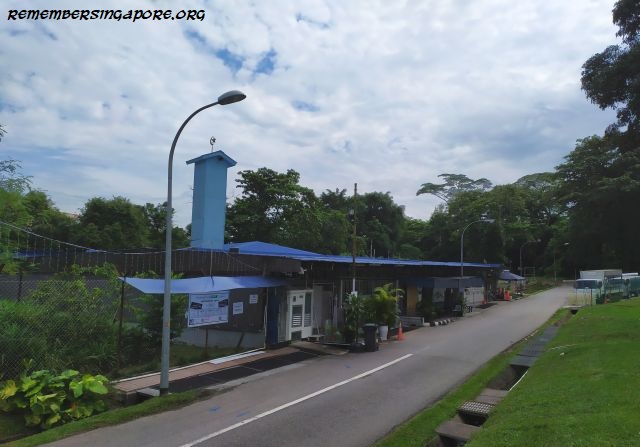 The Mosque of Paradise and Street of Worship at Old Choa Chu Kang Road ...